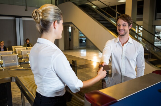 Kesan Pertama: Apa yang Dipikirkan Tamu Saat Memasuki Lobby Hotel ...