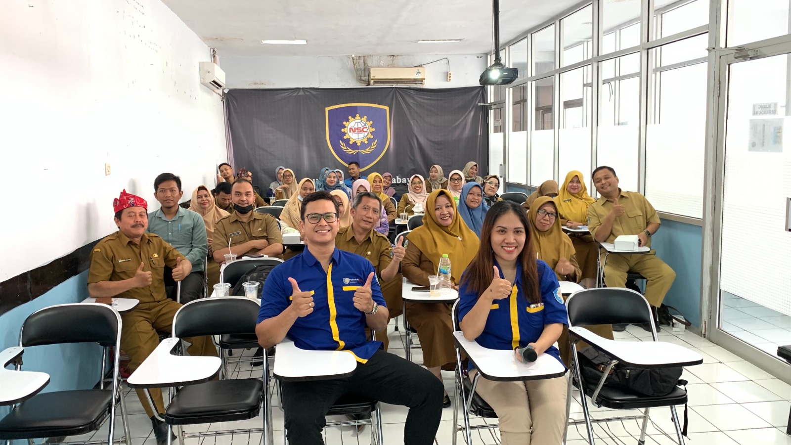 Mengapa Keterampilan Public Speaking Penting Bagi Guru: Tips untuk ... Mengapa Keterampilan Public Speaking Penting Bagi Guru: Tips untuk ...